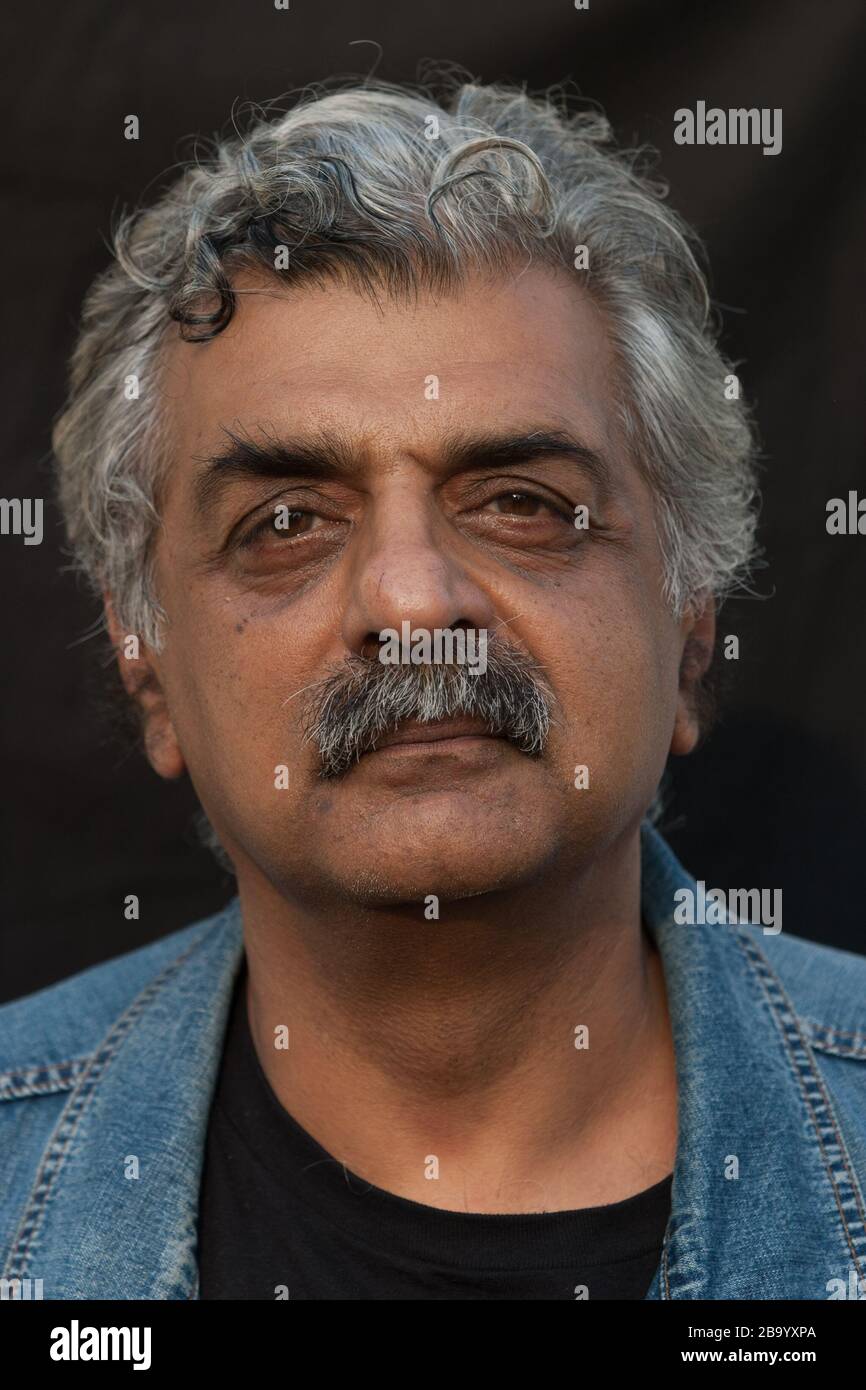 British pakistani hi-res stock photography and images - Alamy