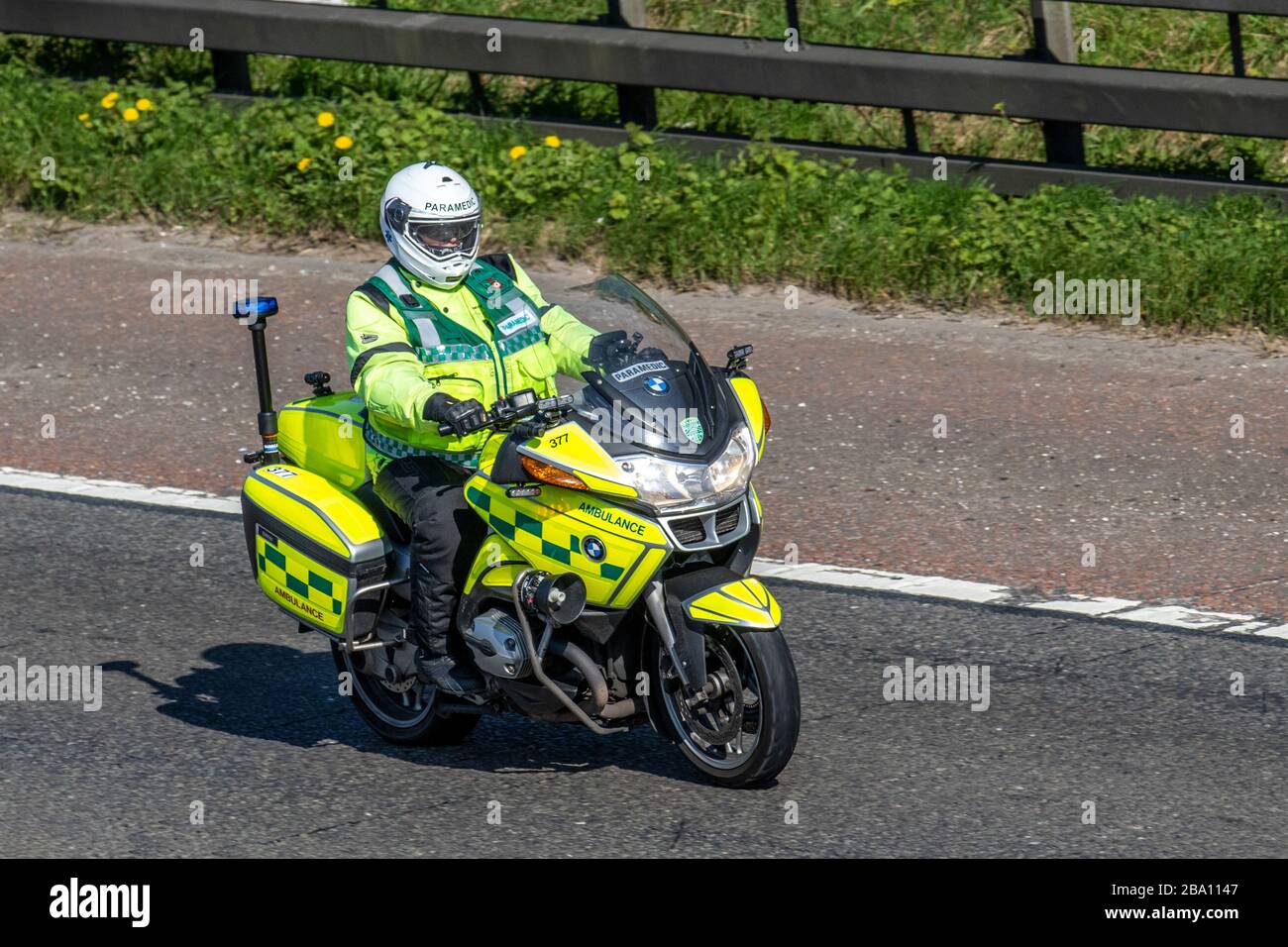 Bmw paramedic motorcycle hi-res stock photography and images - Alamy
