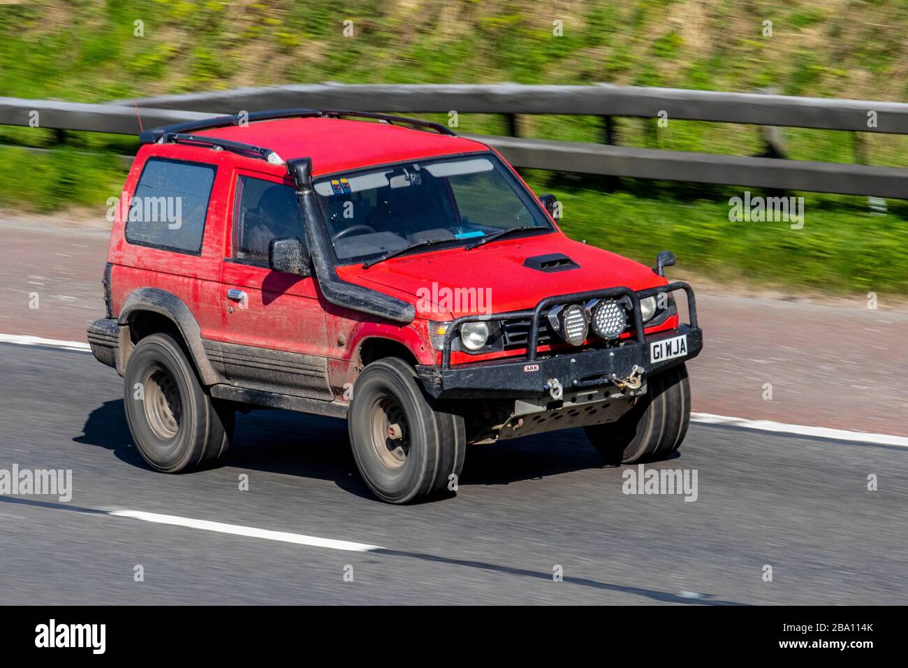 Shogun 4x4 hi-res stock photography and images - Alamy
