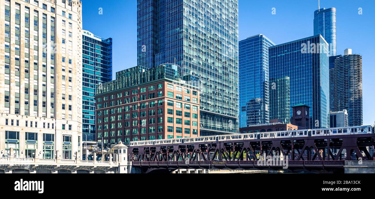 Chicago bridge panoramic view hi-res stock photography and images - Alamy