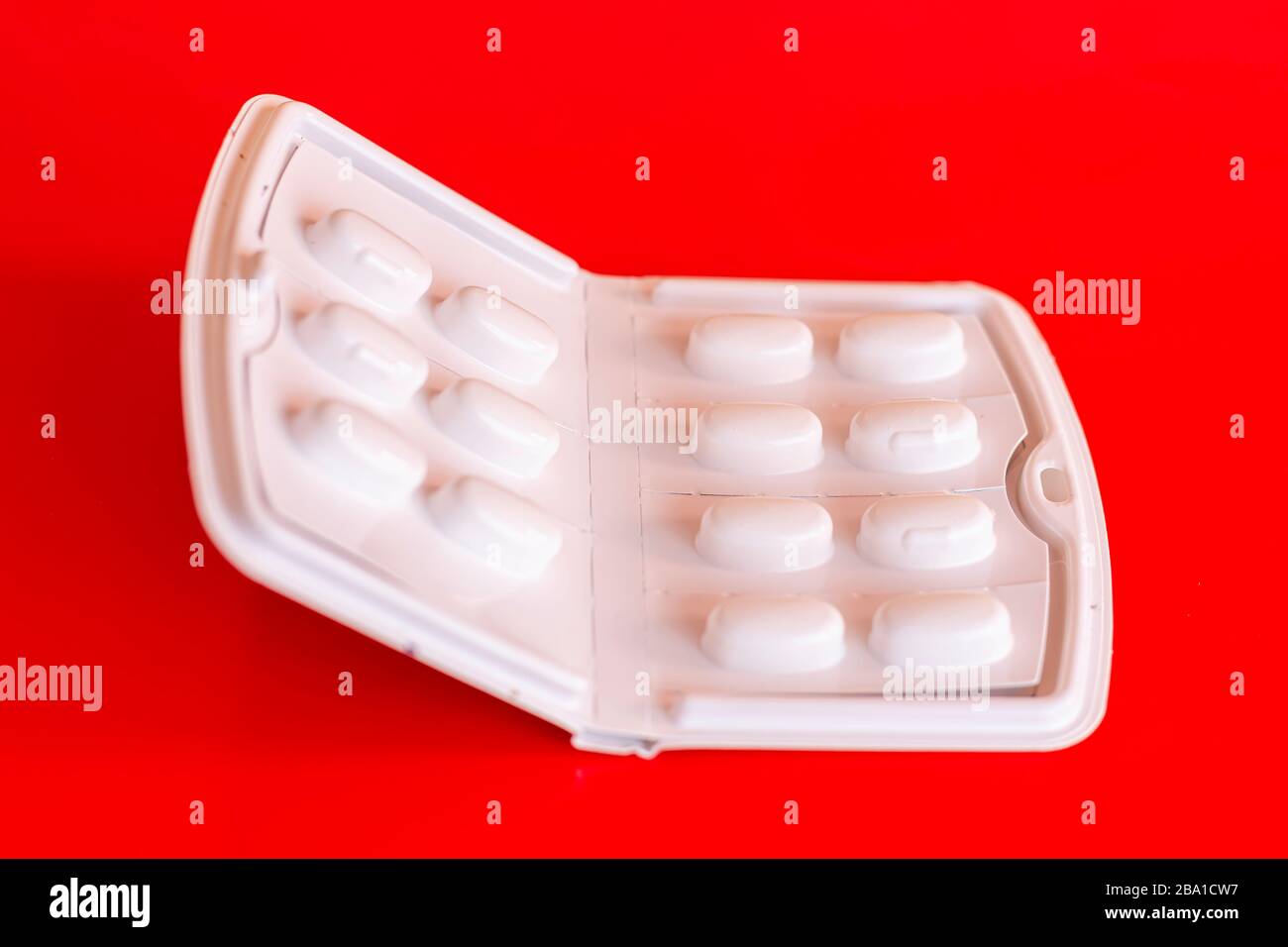Paracetamol ibuprofen hi-res stock photography and images - Alamy