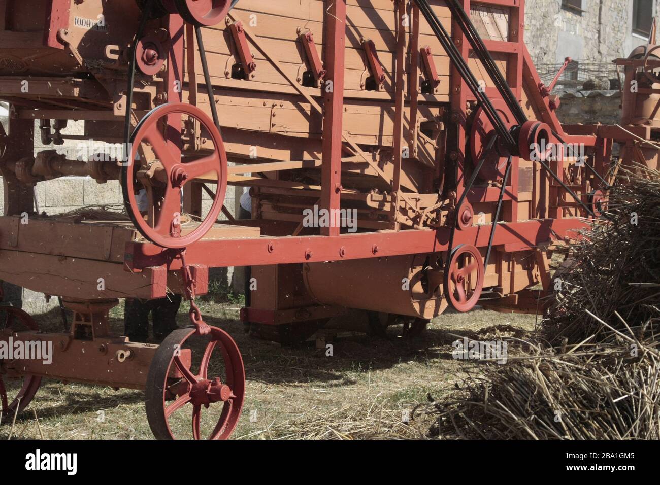 Wheel threshing machine hi-res stock photography and images - Alamy