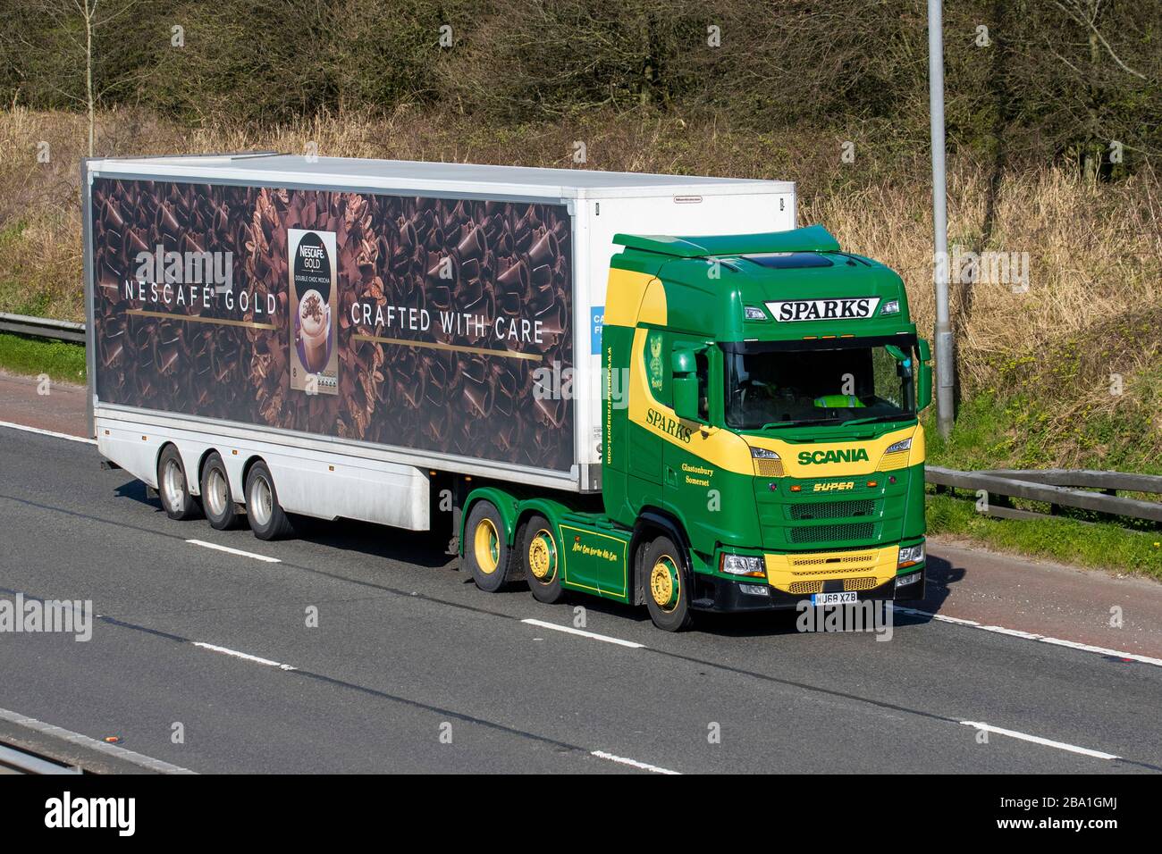 Sparks green yellow Haulage delivery trucks, lorry, transportation ...
