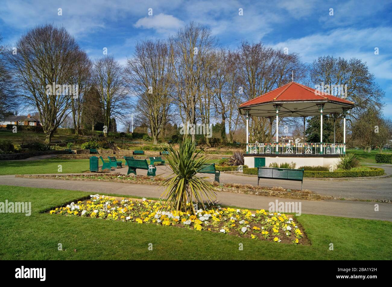 Uk bandstand village park hi-res stock photography and images - Alamy