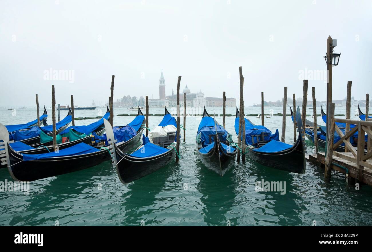 Gondole in Venice, Italy Stock Photo - Alamy