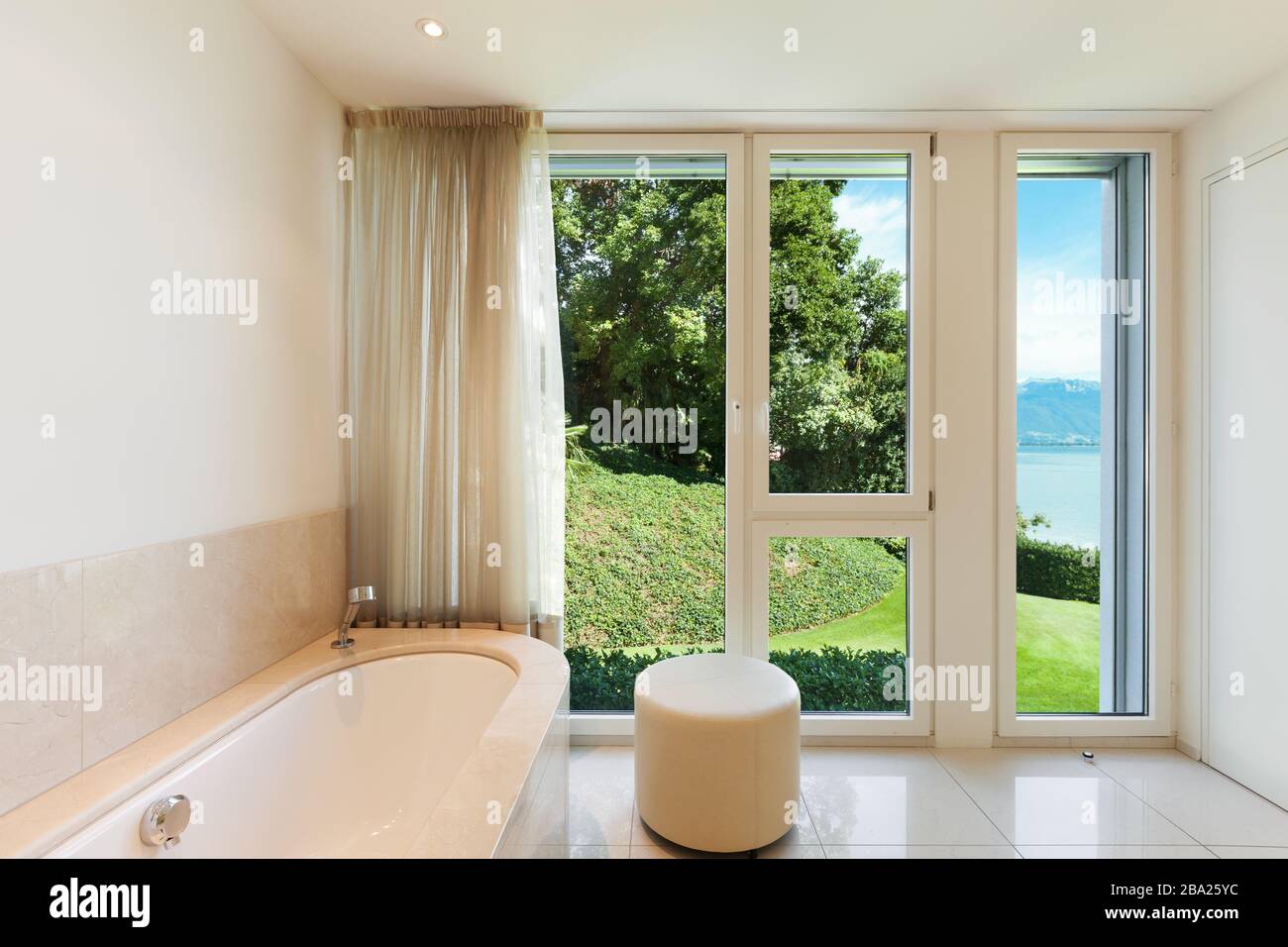 Interior modern house, comfortable bathroom Stock Photo - Alamy