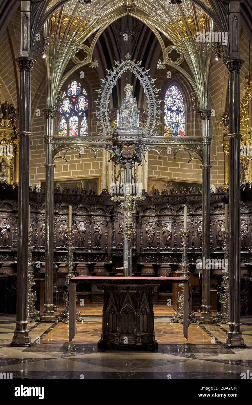 Altar altarpiece hi-res stock photography and images - Alamy