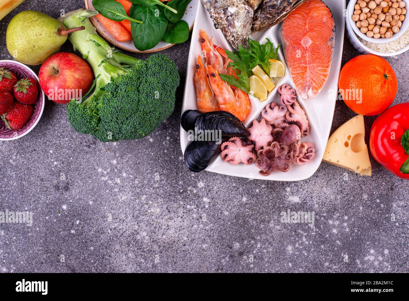 Pescetarian diet with seafood, fruit and vegetables Stock Photo - Alamy