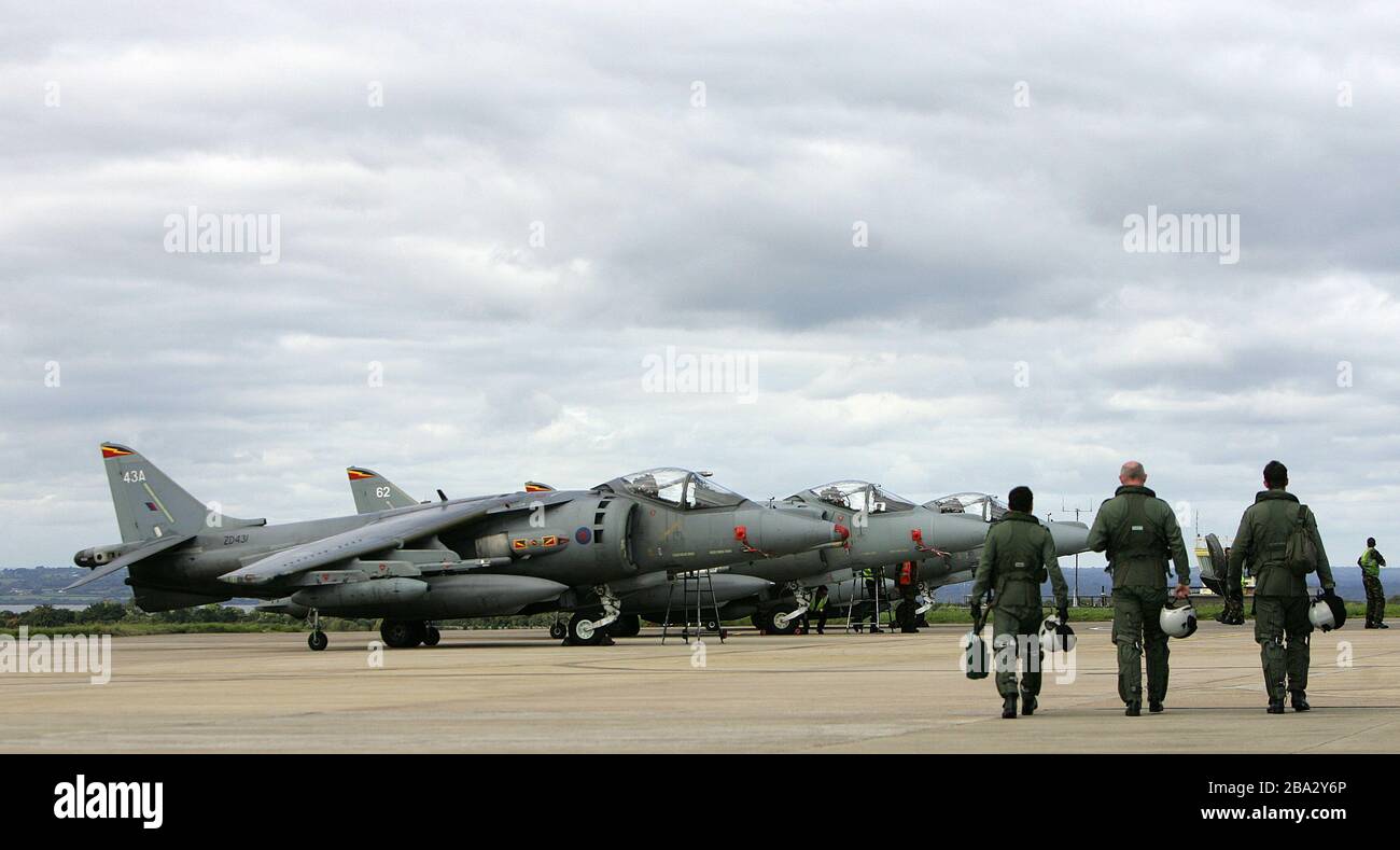 RAF Pilots perpare to take off iin their RAF Harriers for the final ...