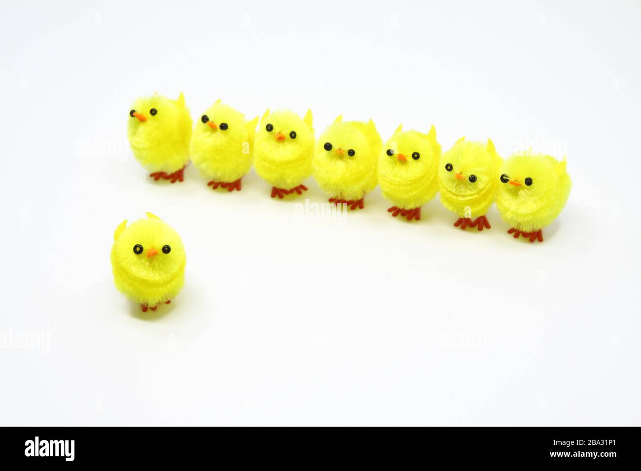 Cute little Easter chicks standing in a row Stock Photo - Alamy