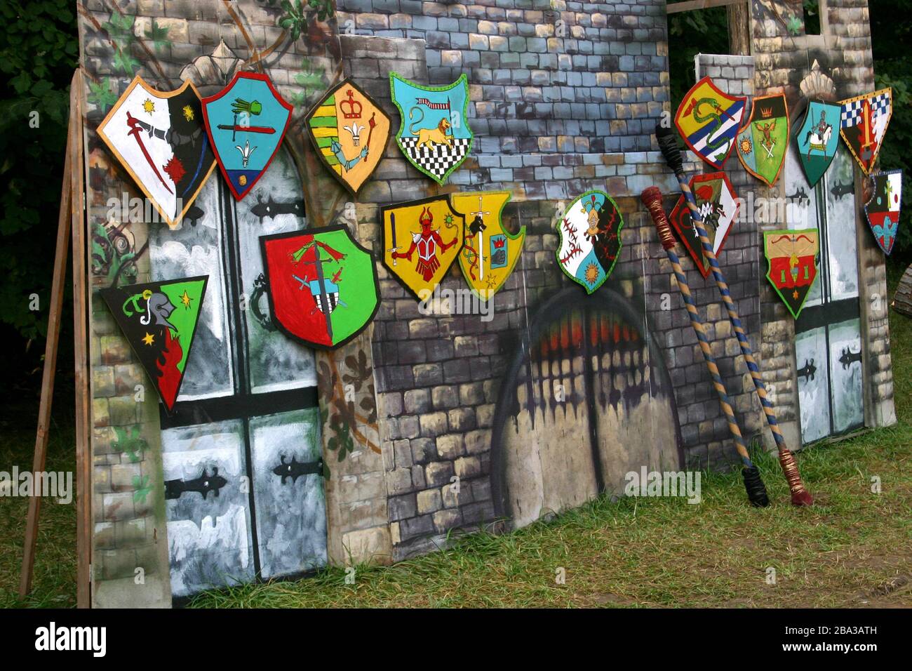 Painted royalty medieval people hi-res stock photography and images - Alamy