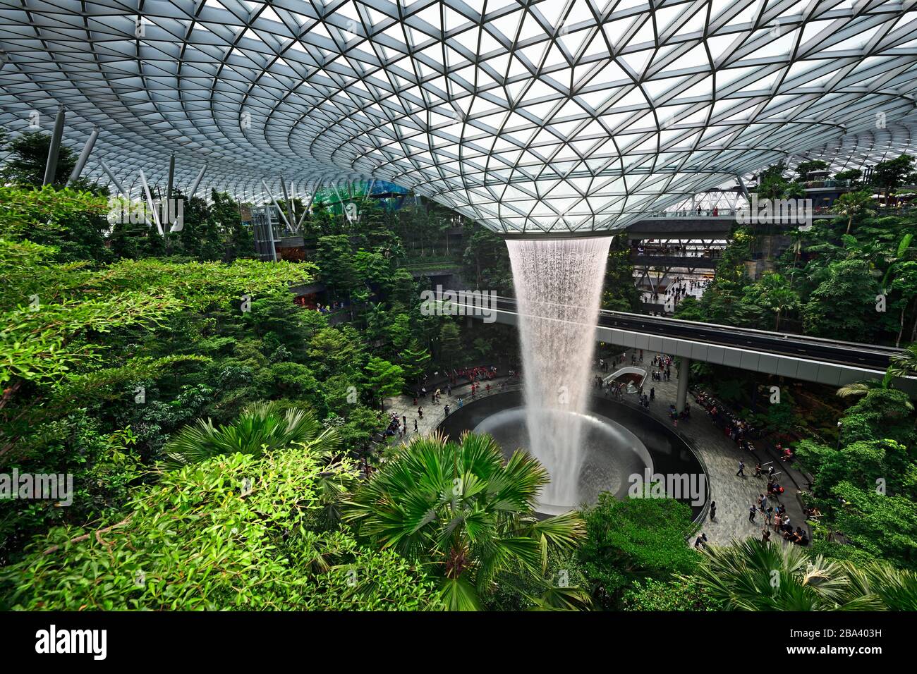 Jewel waterfall changi airport hi-res stock photography and images - Alamy