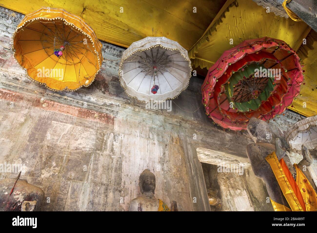 Colorful Decorated Ceiling and Ancient Walls of Angkor Wat Temple ...