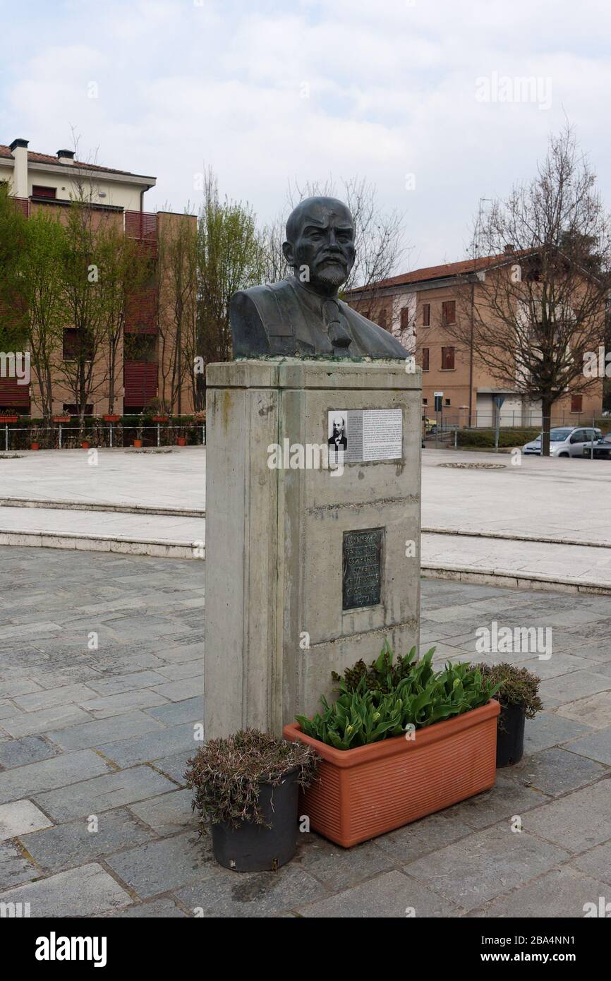Lenin statue in Lenin square in Cavriago. Italian communism Stock Photo ...