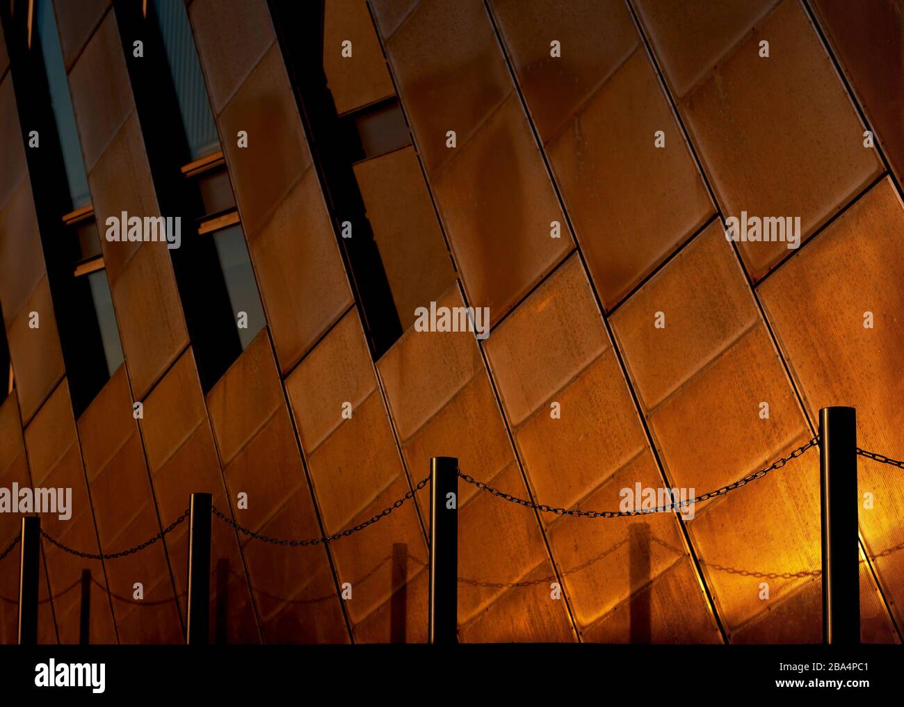 Copper panels hi-res stock photography and images - Alamy