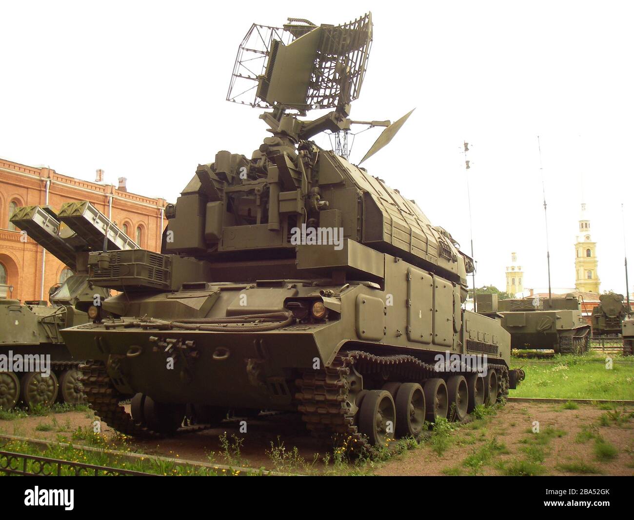 Transporter erector launcher and radar hi-res stock photography and ...