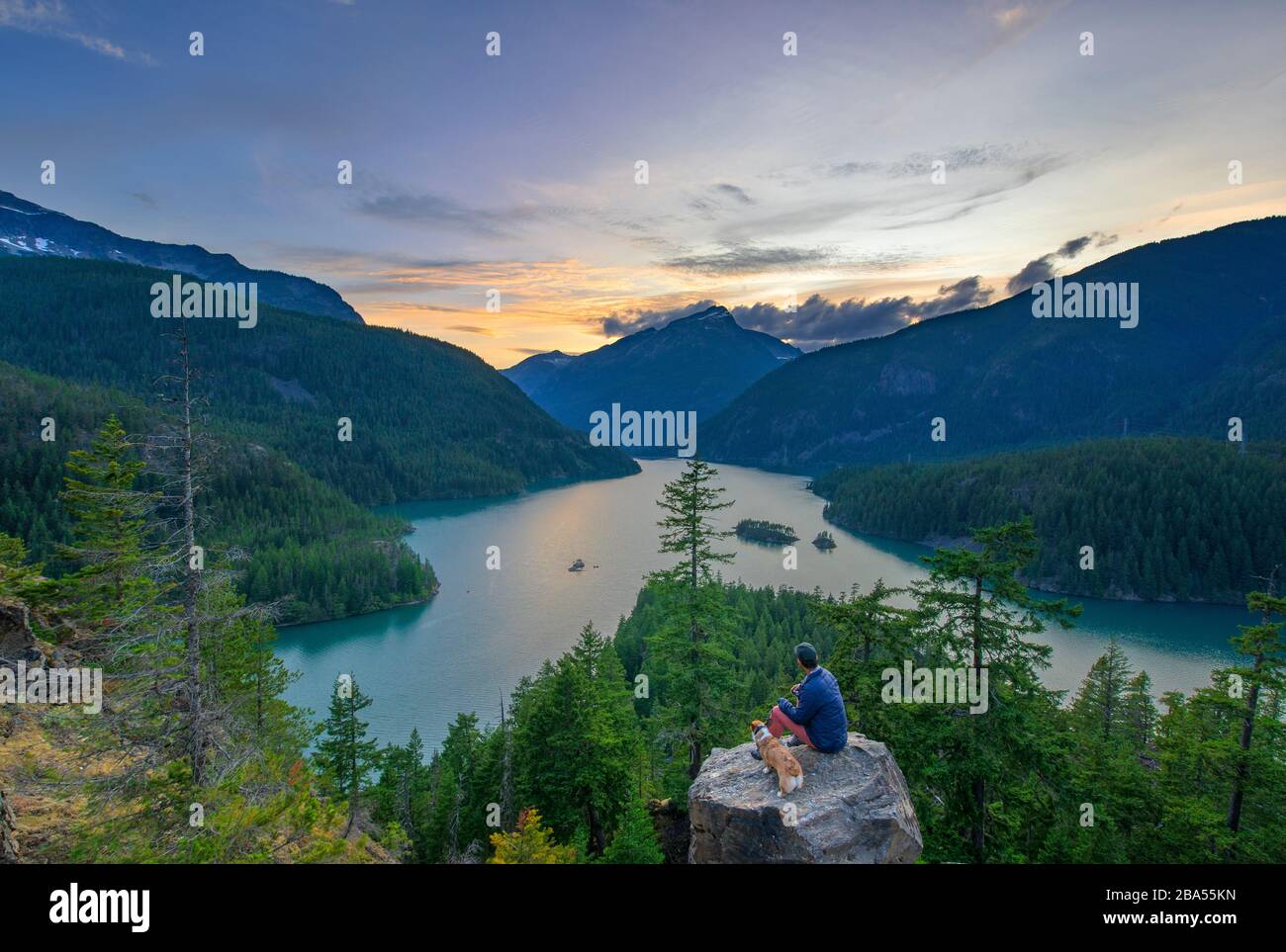 The Diablo Lake overlook in the Cascade Mountains Stock Photo - Alamy