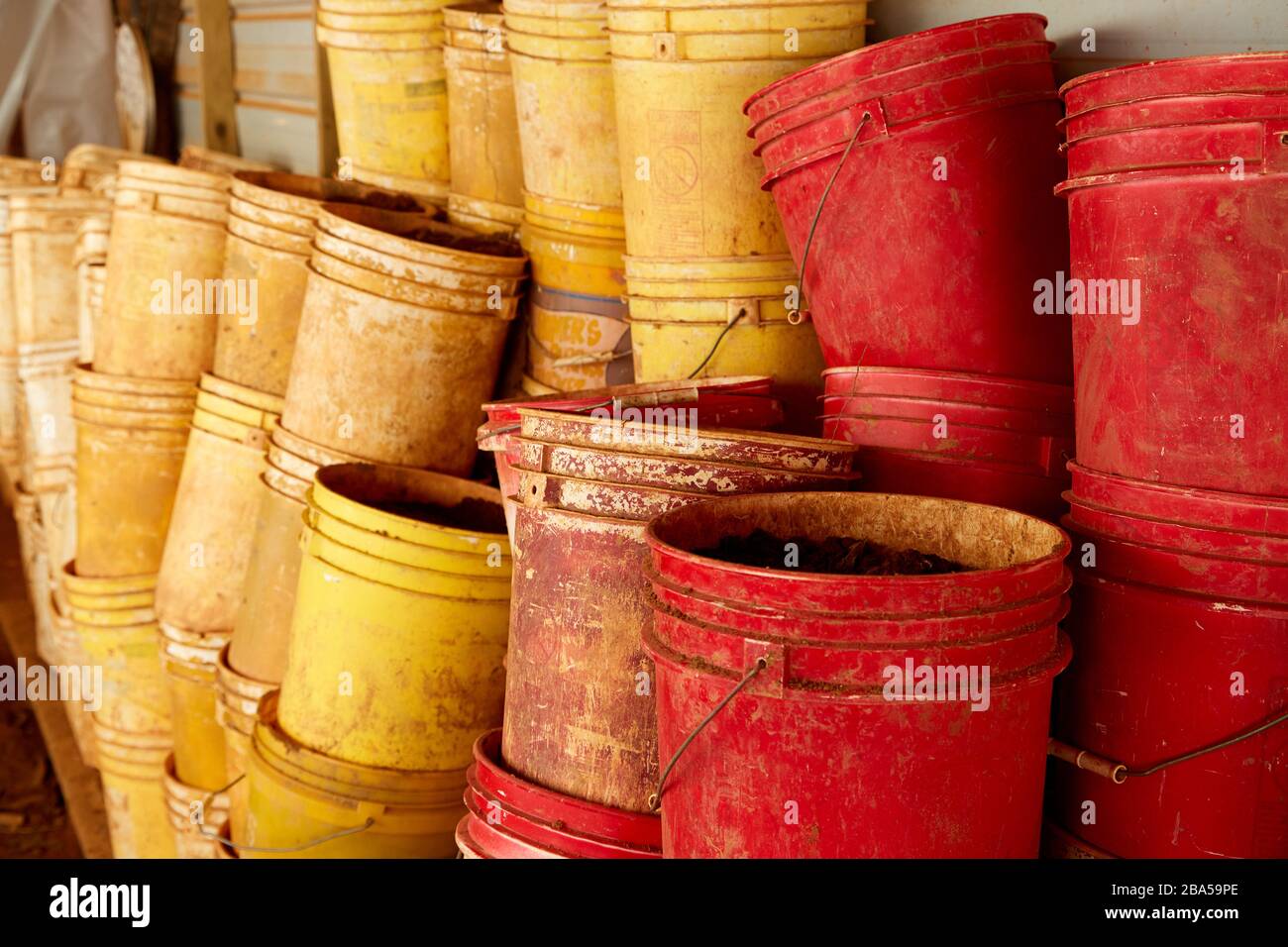 5 gallon buckets hi-res stock photography and images - Alamy