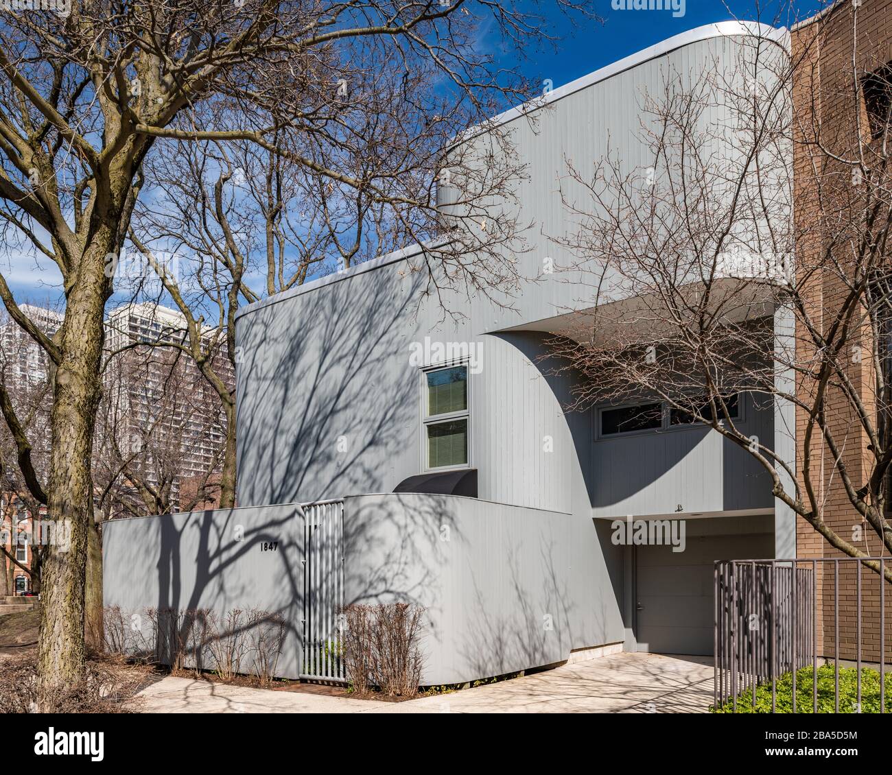 Post-Modern single family house in Lincoln Park designed by Stanley ...