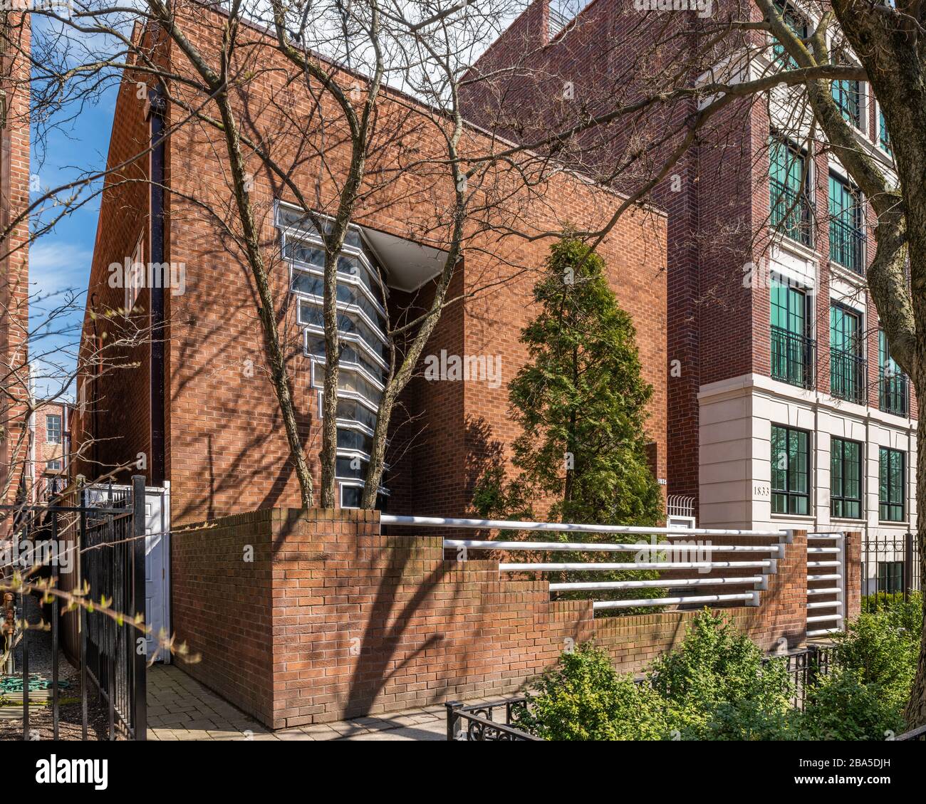 Post modern architecture hi-res stock photography and images - Alamy