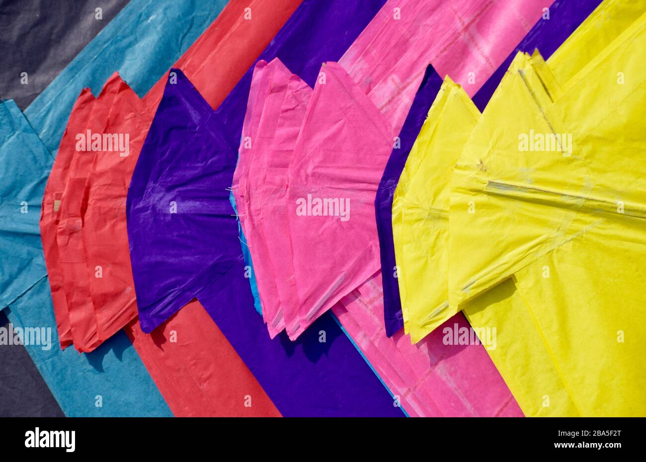 Colourful kites hi-res stock photography and images - Alamy