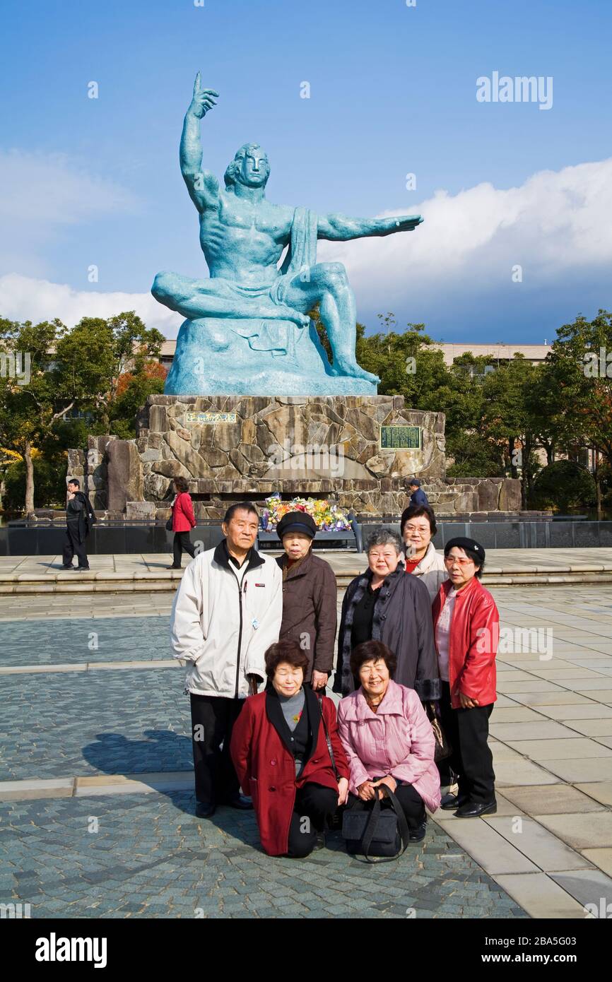Peace Statue by Seibo Kitamura in the Peace Park, Nagasaki, Kyushu ...