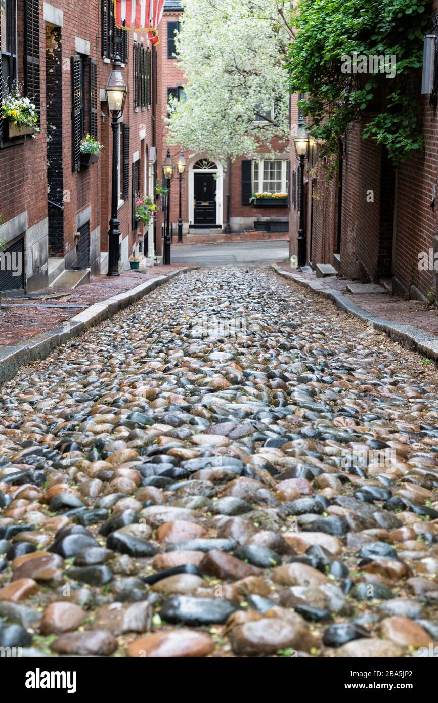 Historic spring house on a hill hi-res stock photography and images - Alamy