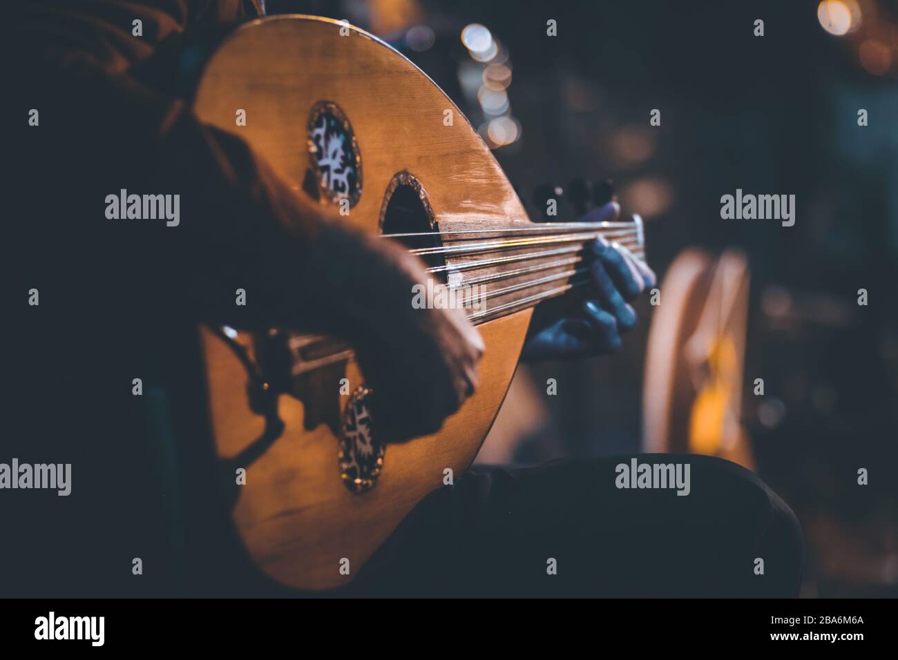 Arab musical instruments hi-res stock photography and images - Alamy