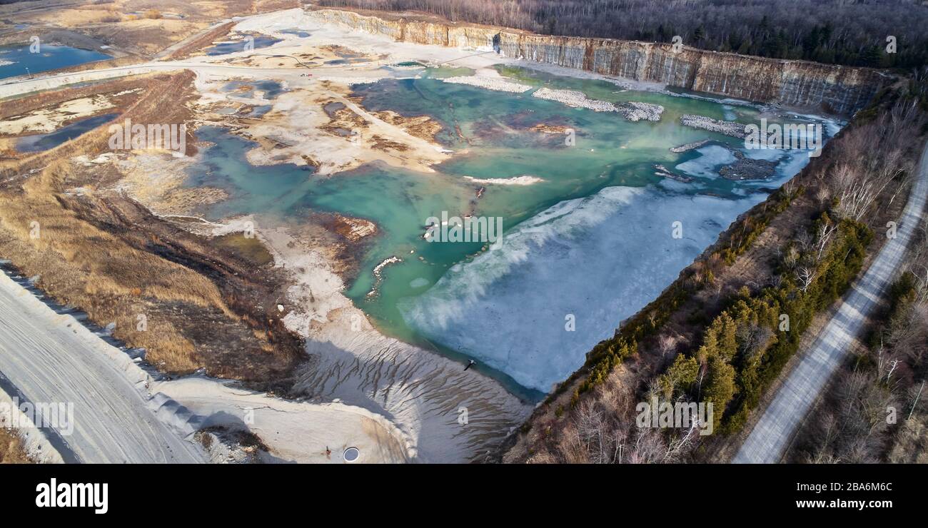 Acton Limestone quarry Stock Photo - Alamy