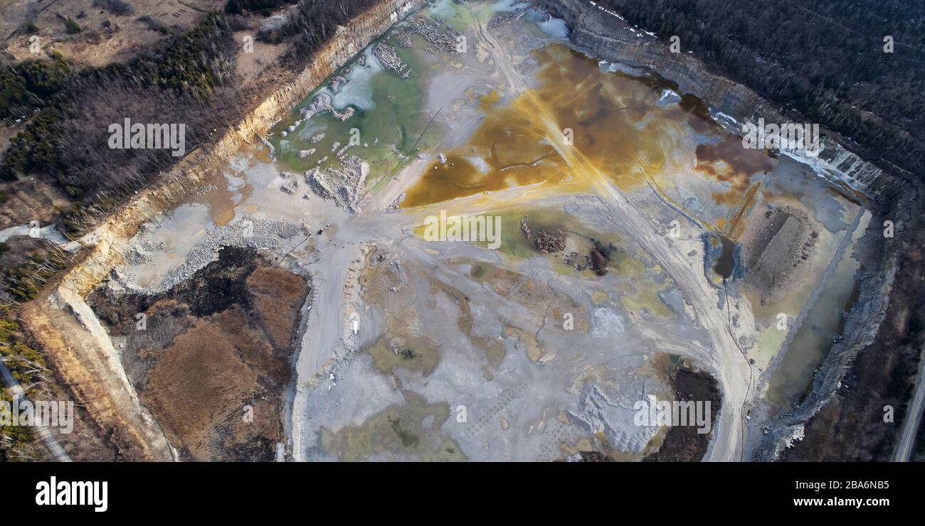 Massive open cut quarry mine hi-res stock photography and images - Alamy