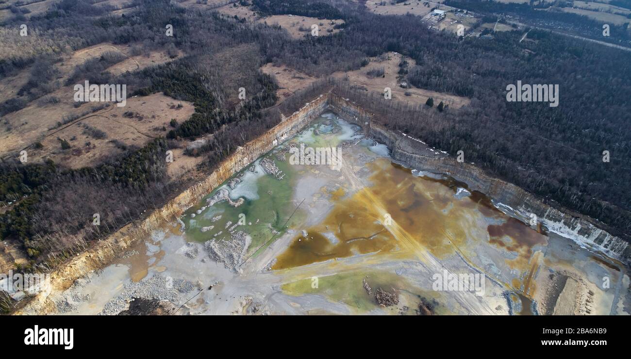 Acton Limestone quarry Stock Photo - Alamy