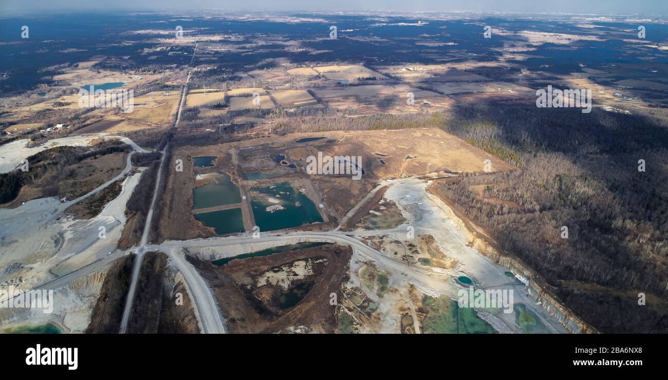 Acton Limestone quarry Stock Photo - Alamy