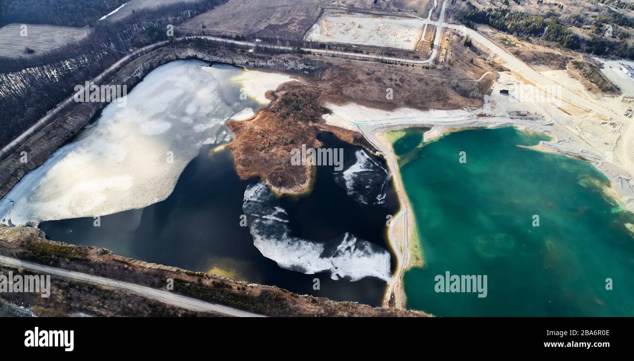 Acton Limestone quarry Stock Photo - Alamy