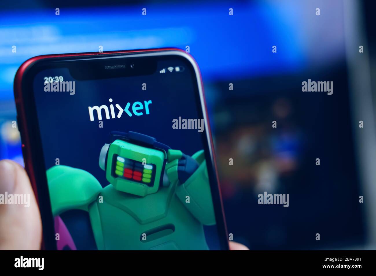 Social mixer hi-res stock photography and images - Alamy