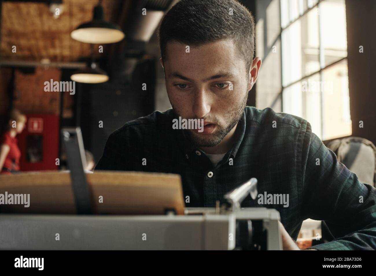 Typewriter keyboard write hand hi-res stock photography and images - Alamy