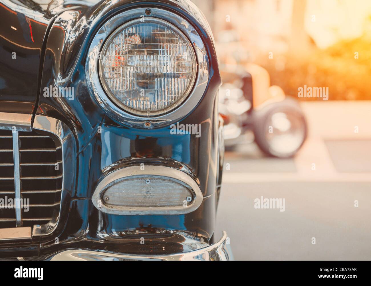Headlight lamp of retro classic car vintage style Stock Photo - Alamy