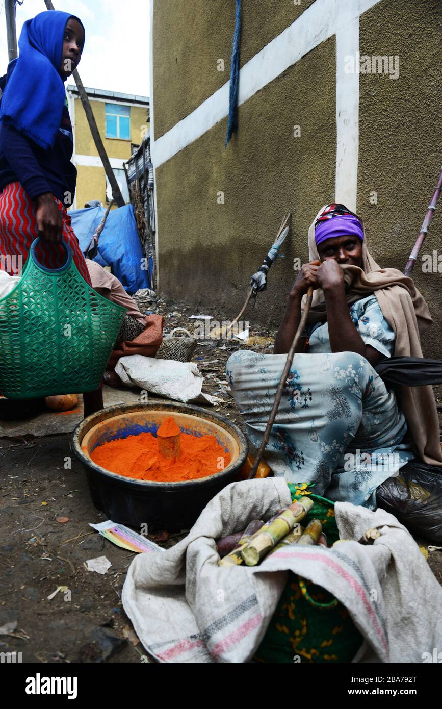 The vibrant Waliso market in Oromia, Ethiopia Stock Photo - Alamy