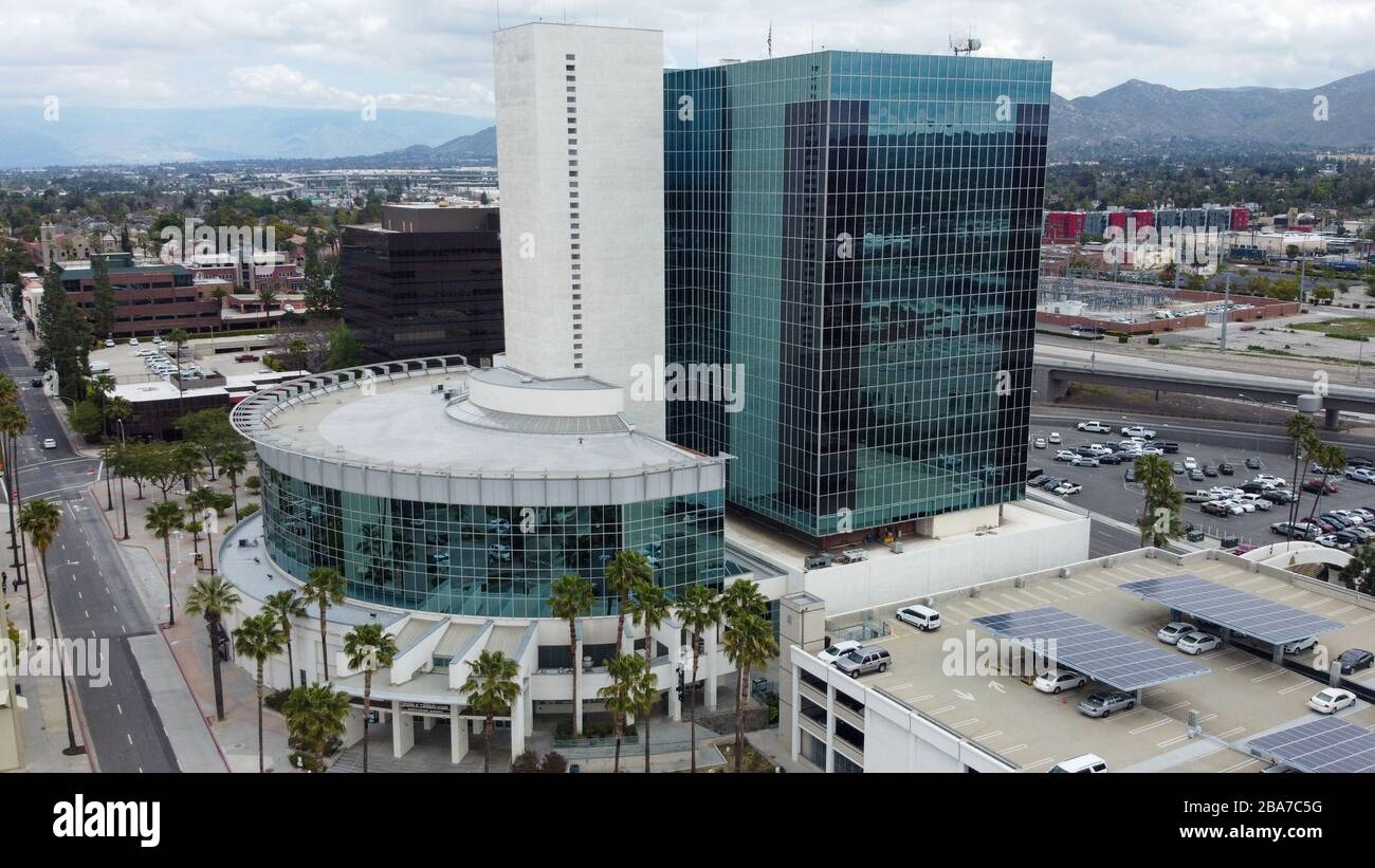 Aerial view shopping mall annex hi-res stock photography and images - Alamy