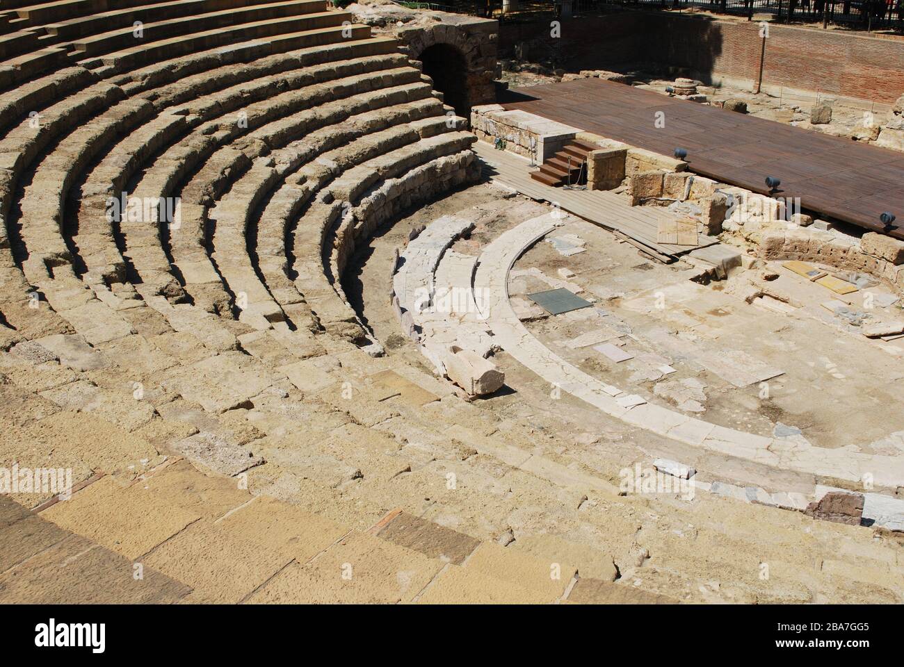 Amphitheatre seating hi-res stock photography and images - Alamy