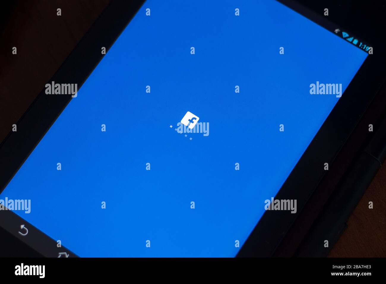 Android loading screen hi-res stock photography and images - Alamy