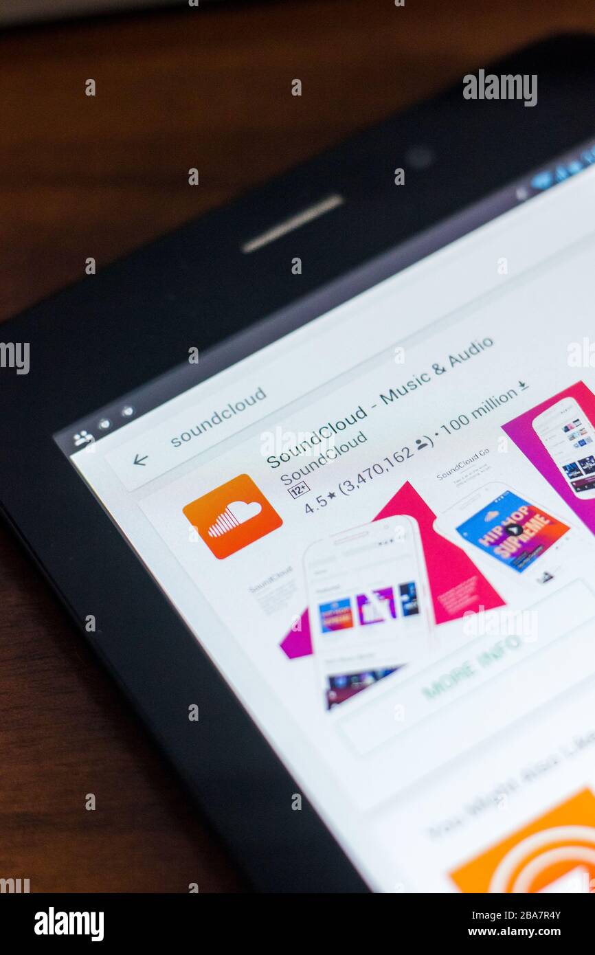 Soundcloud site hi-res stock photography and images - Alamy