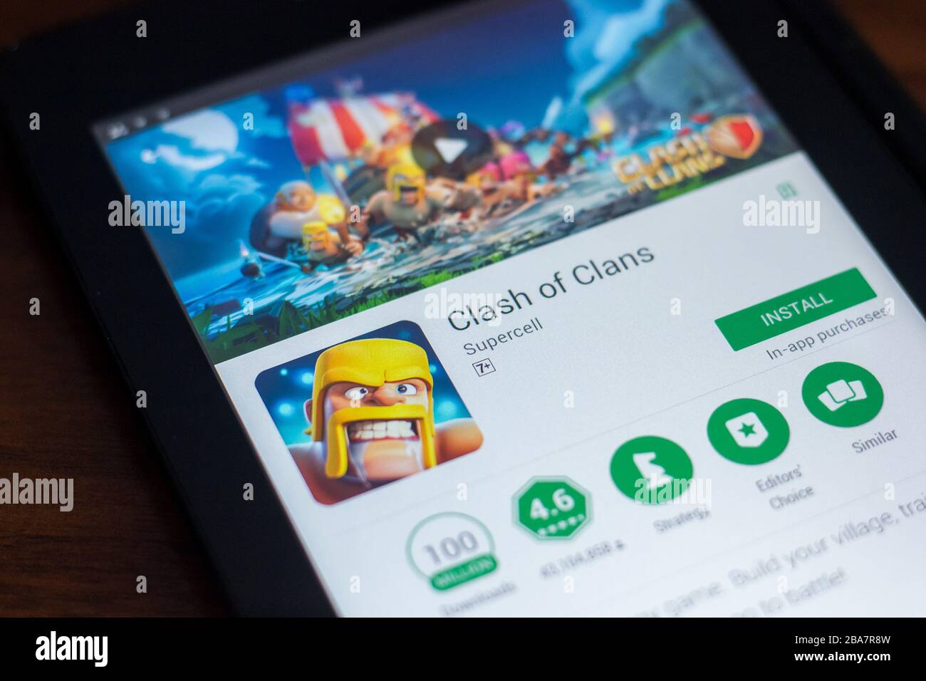 Clash of clans logo hi-res stock photography and images - Alamy