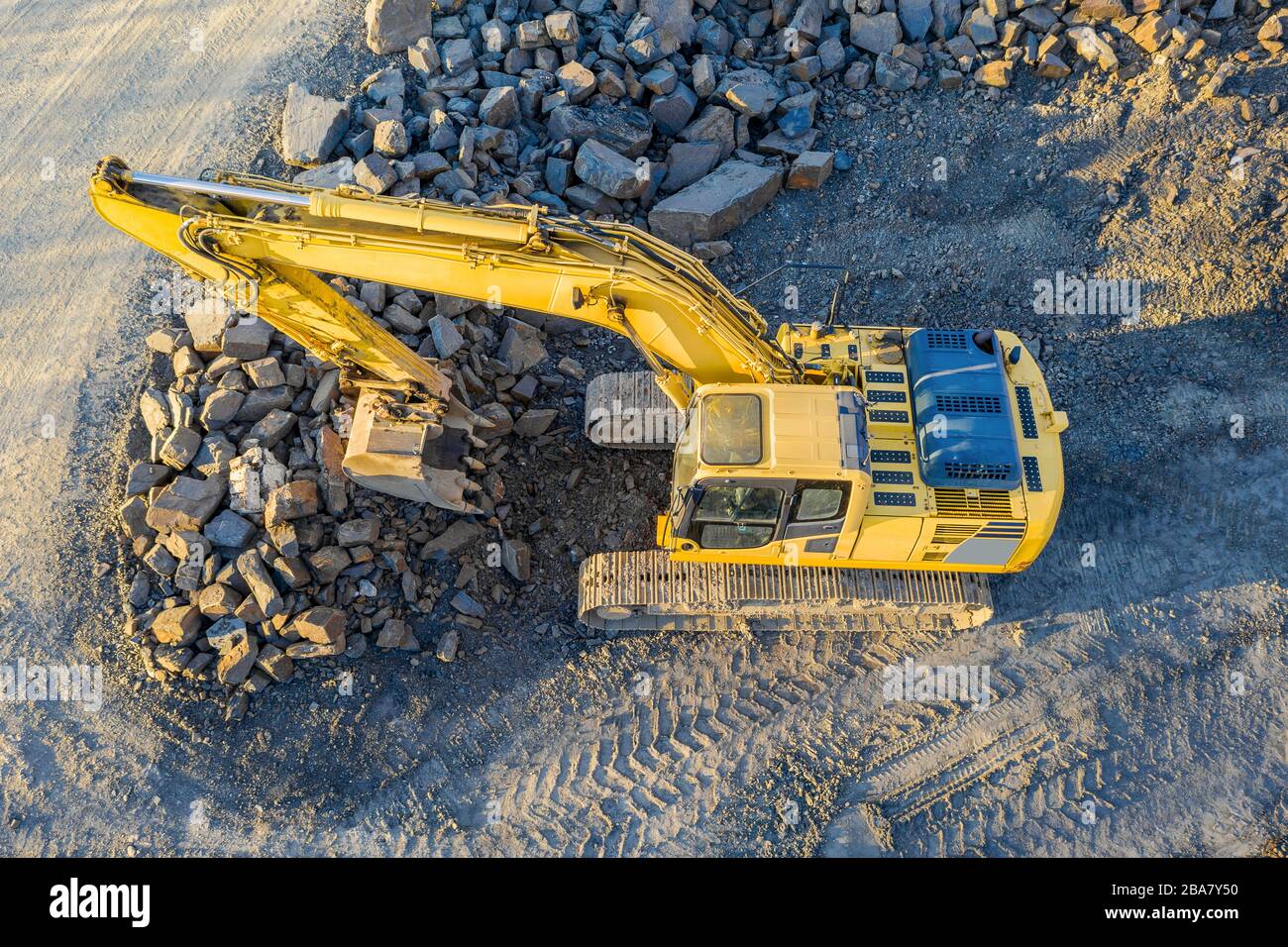 excavator on an construction site from above Stock Photo - Alamy