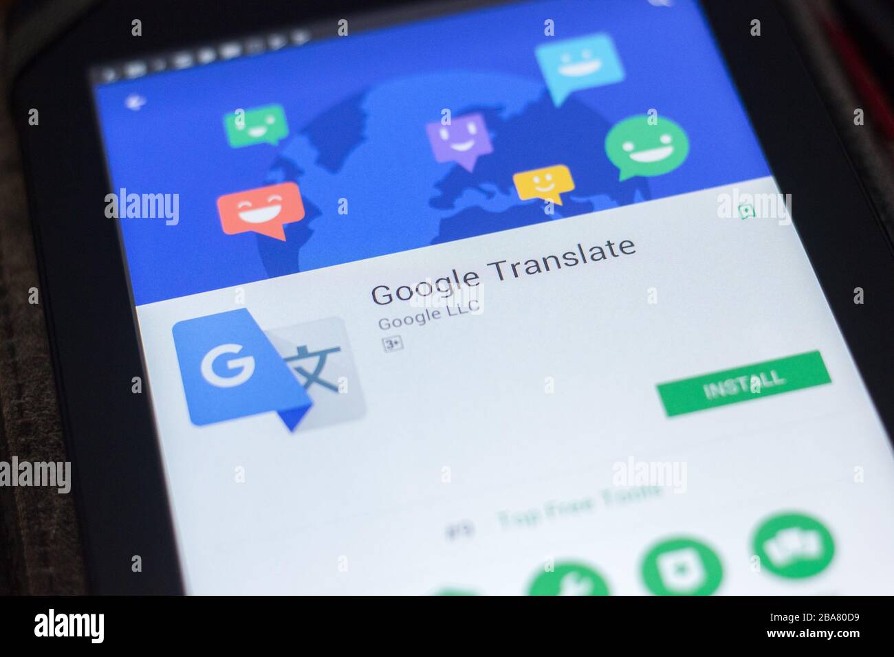 Google translate phone app hi-res stock photography and images - Alamy