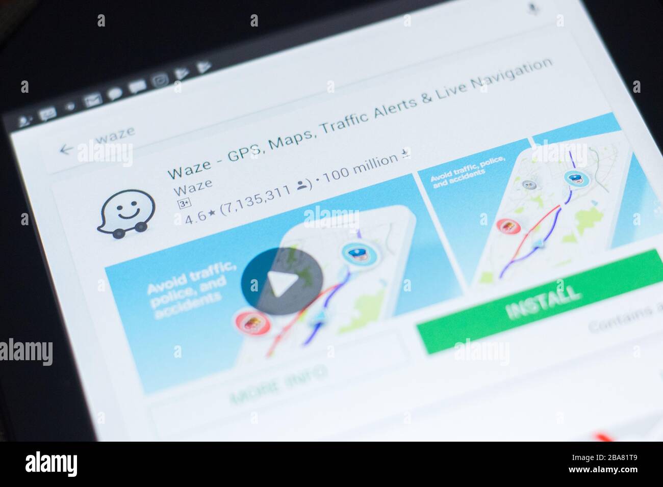 Waze logo hi-res stock photography and images - Alamy