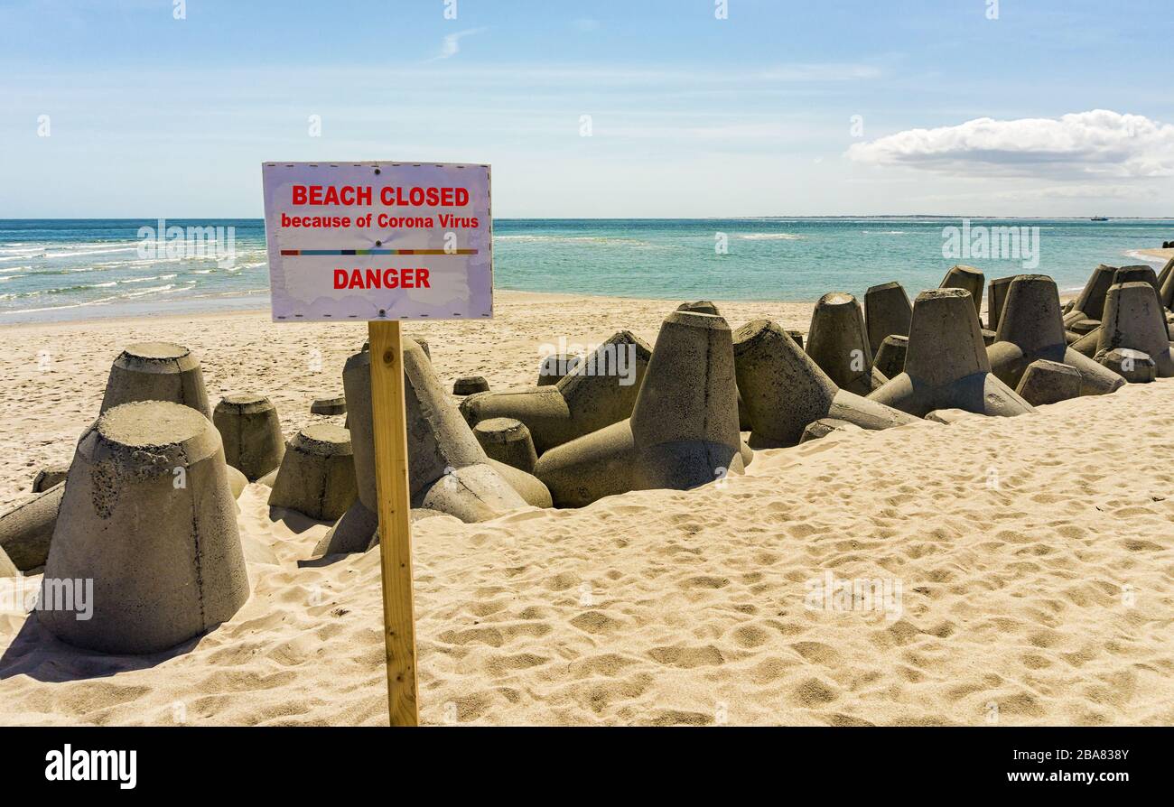Corona warning sign hi-res stock photography and images - Alamy
