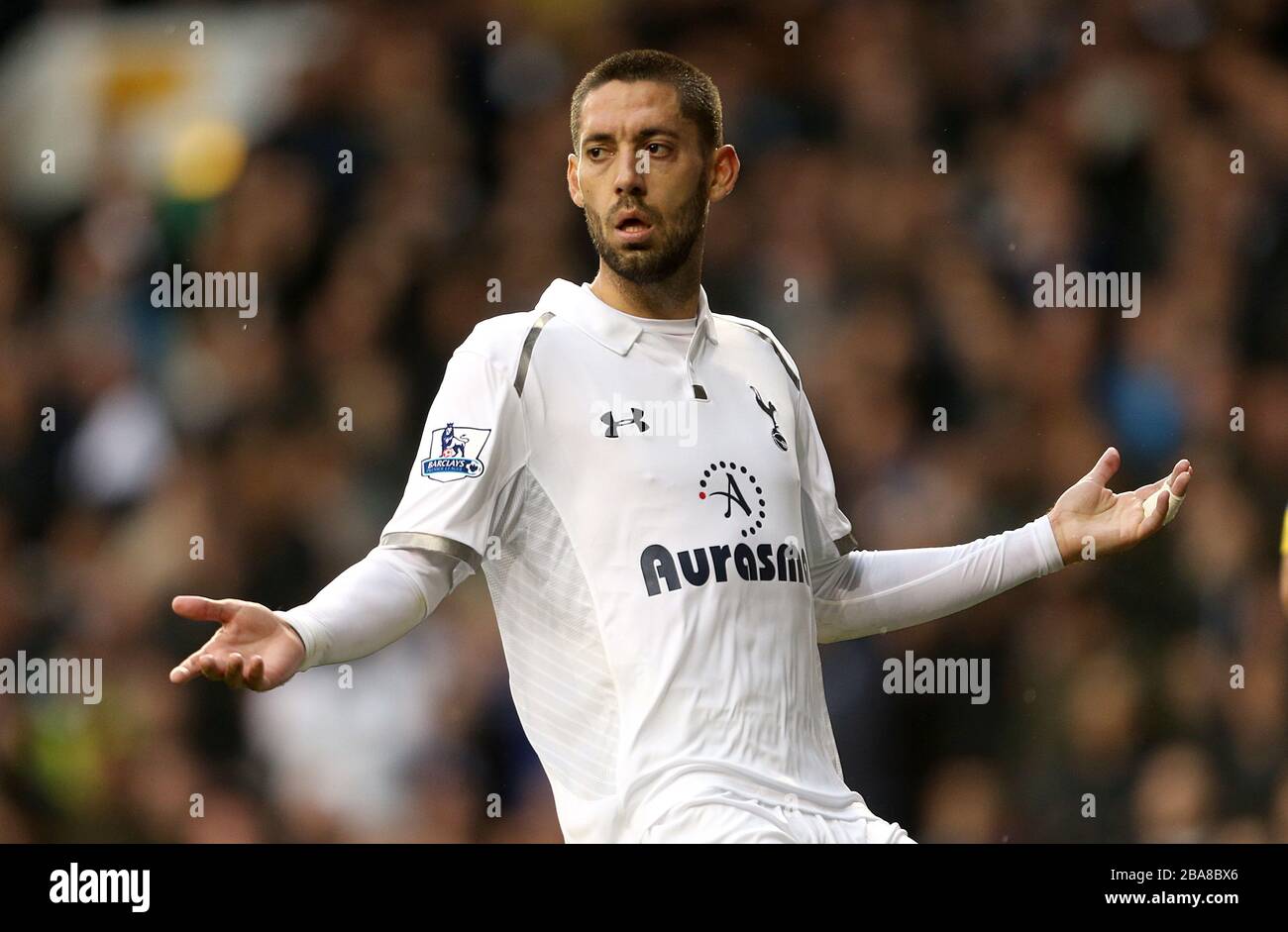 Tottenham hotspurs clint dempsey hi-res stock photography and images ...