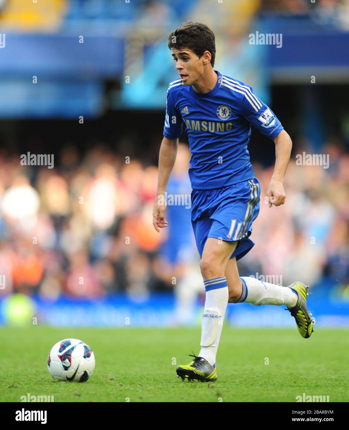 Full length oscar hi-res stock photography and images - Alamy