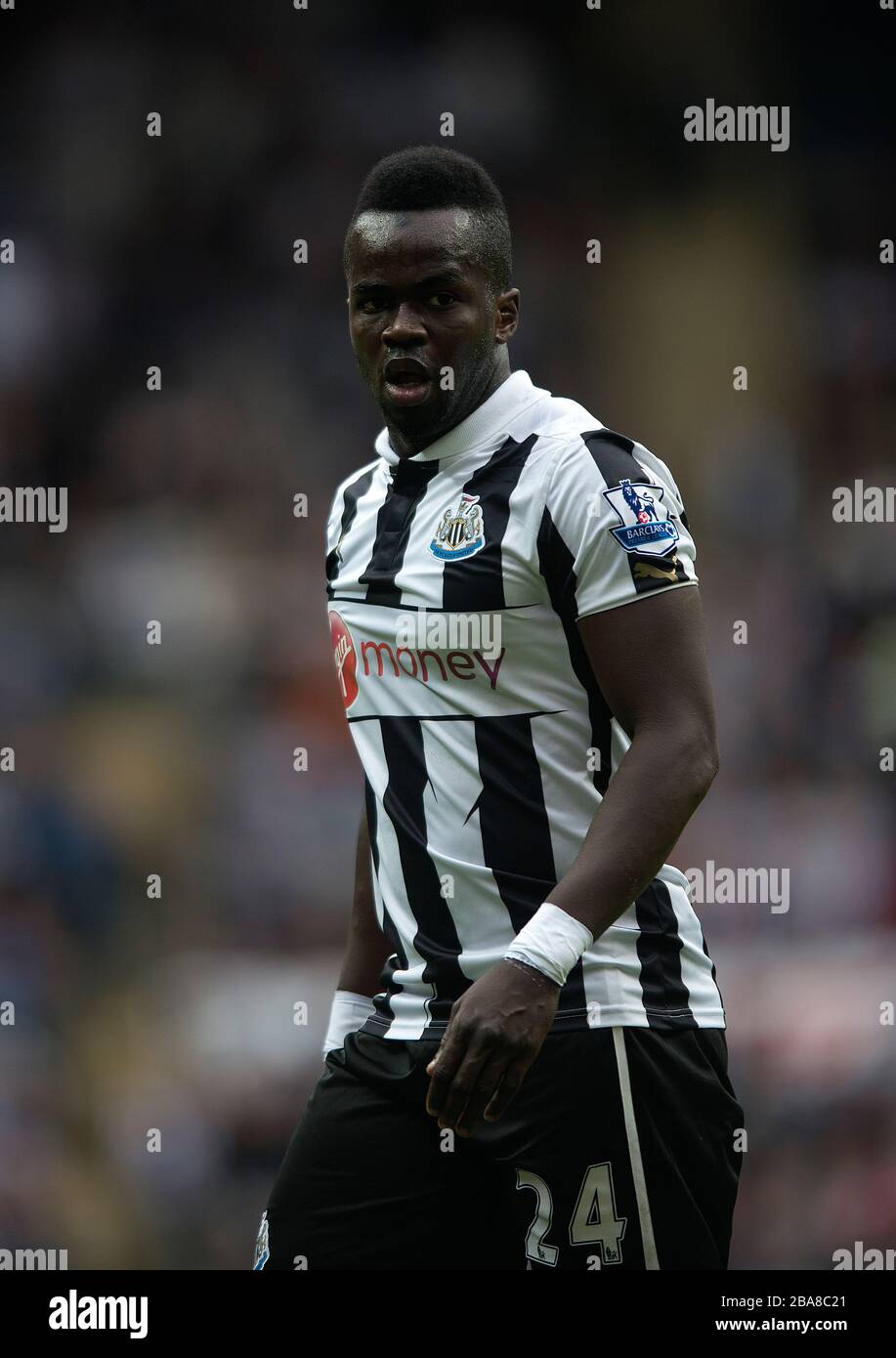 Cheick Tiote, Newcastle United Stock Photo - Alamy