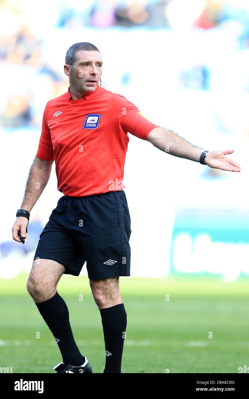 Referee Pat Miller Stock Photo - Alamy